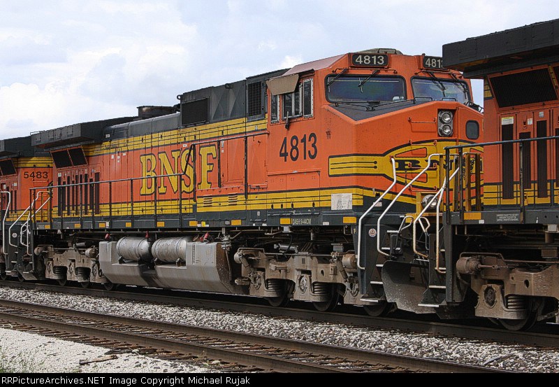 BNSF 4813